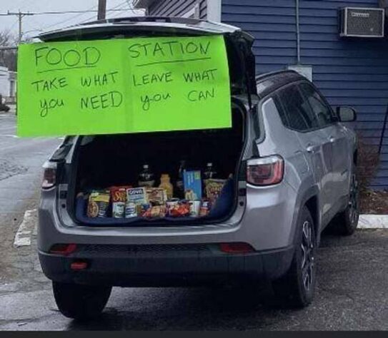 30 Funny, Hard To Read Signs That Could Have Used Another Set Of Eyes