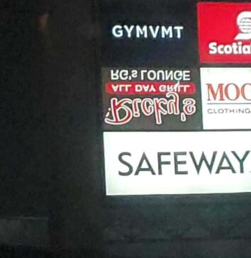 Useless, Unsuccessful, And/Or Unpopular Signage (35 Pics)