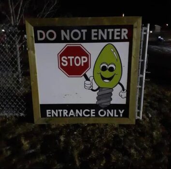 50 Hilariously Bad Examples Of Oddly Terrible Design We Saw This Month
